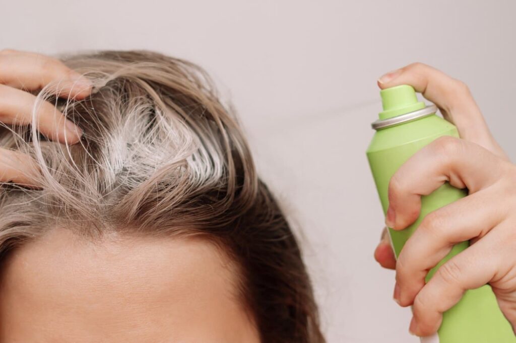 Is Dry Shampoo Bad for Your Hair? - Dr. Resul Yaman